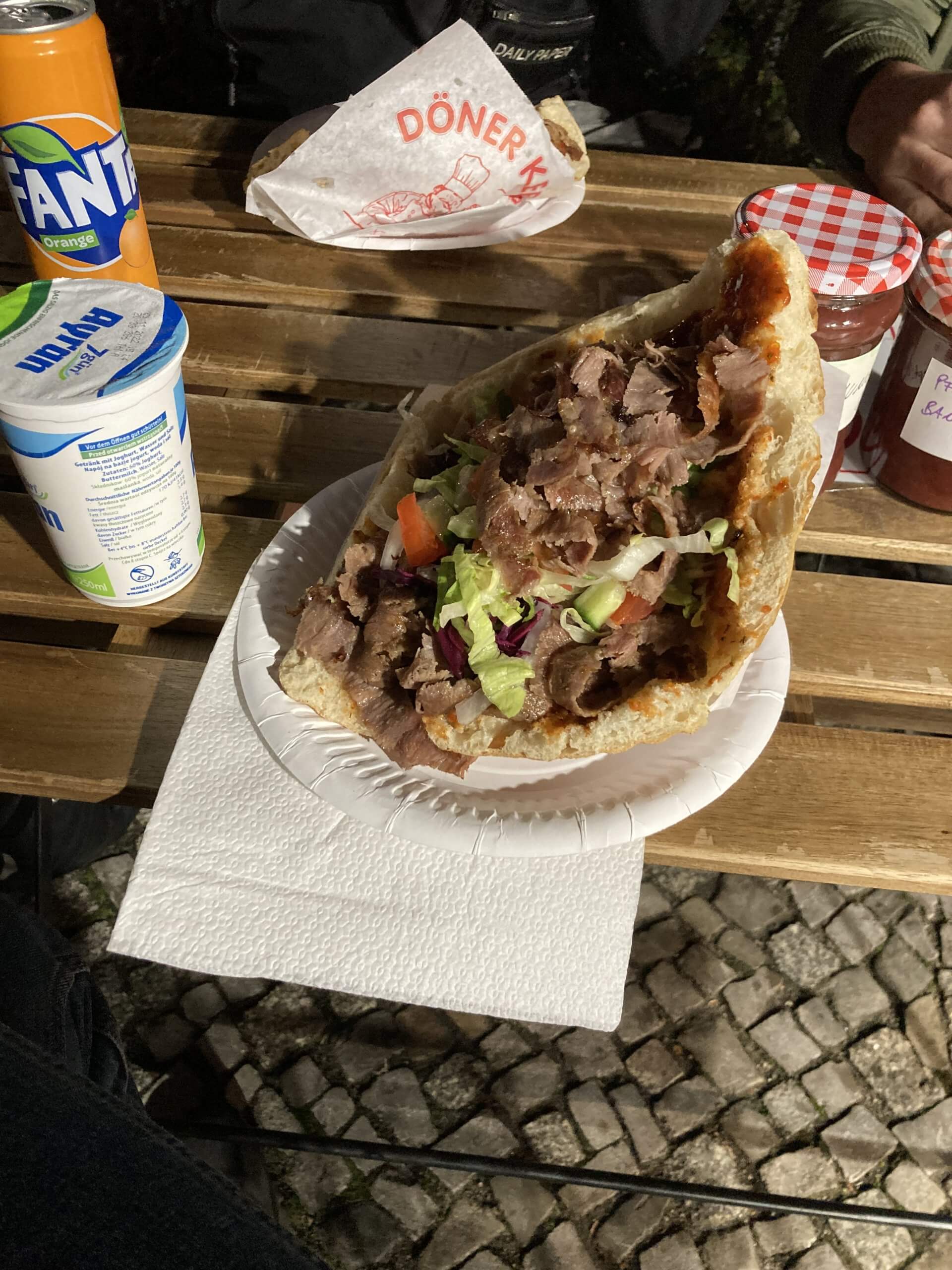 Efdal Food Corner - DönerDate